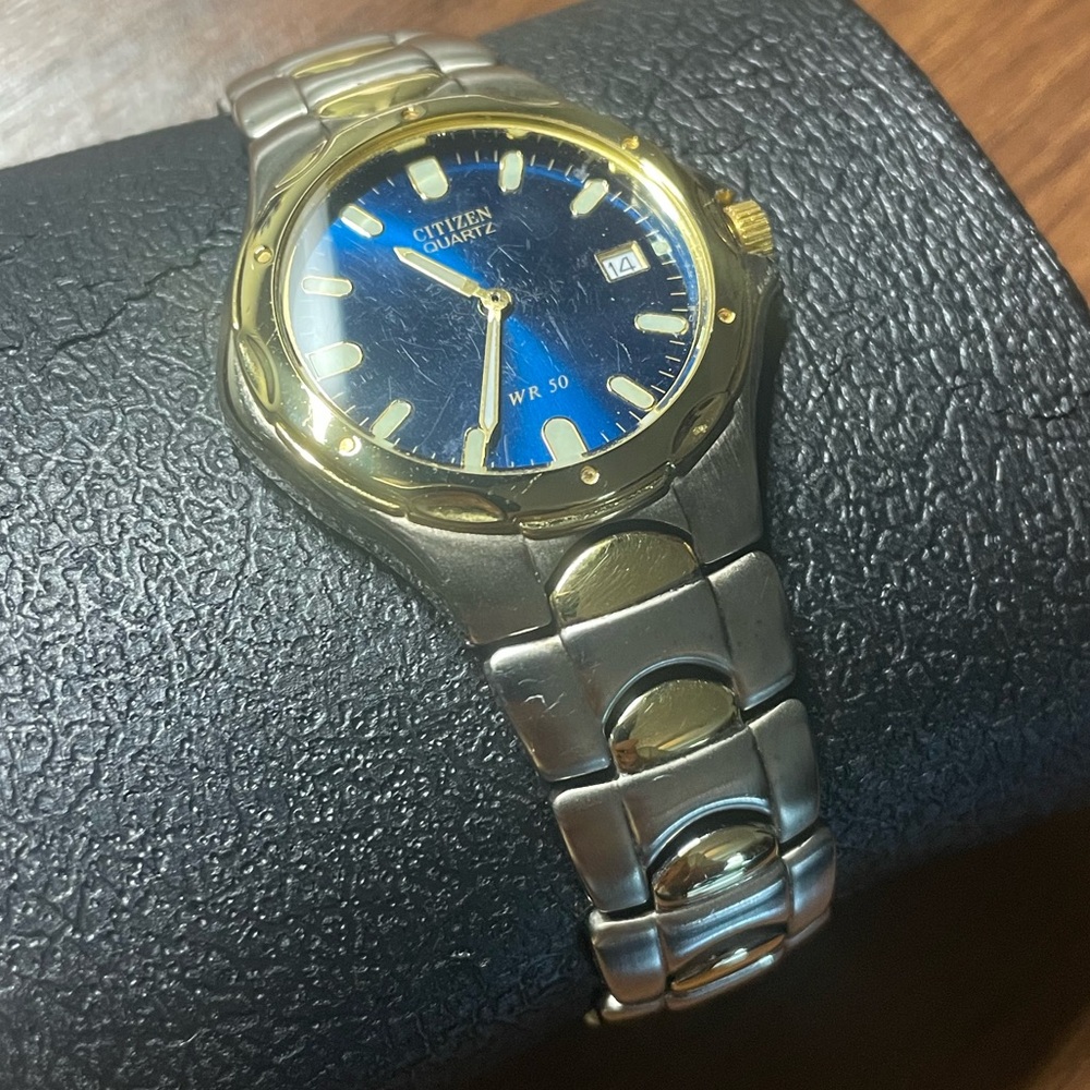 Vintage Citizen Quartz Watch *Works* - Gem